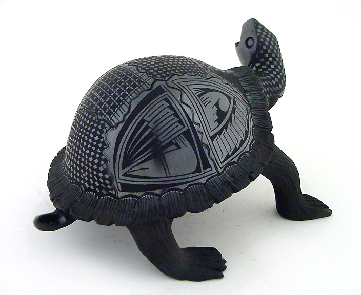 Mata Ortiz Pottery Nicolas Ortiz