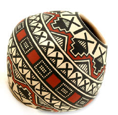 Enrique Pedregon Olla Mata Ortiz Pottery